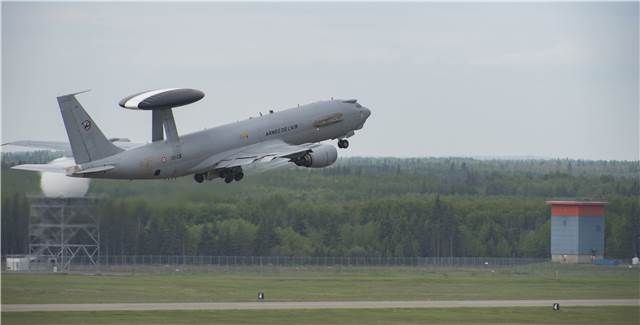 Photos: Exercise MAPLE FLAG - F-16s from U.S., Singapore, A400 from ...