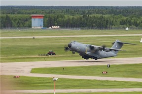 Photos: Exercise MAPLE FLAG - F-16s from U.S., Singapore, A400 from ...