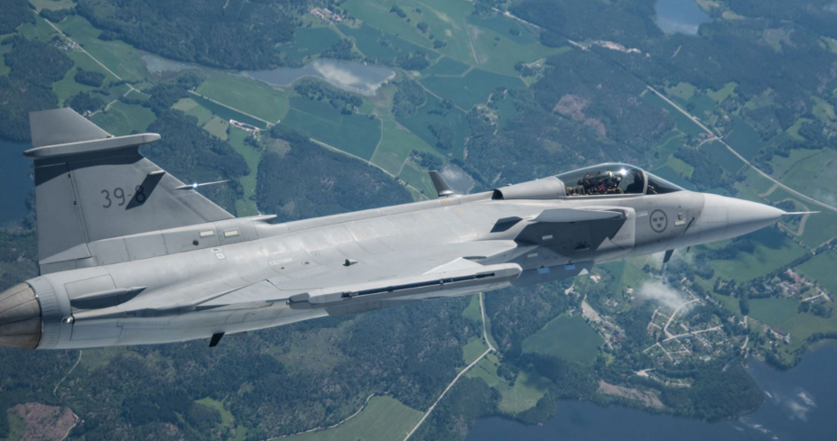 Saab’s next generation Gripen makes first flight – a potential aircraft ...