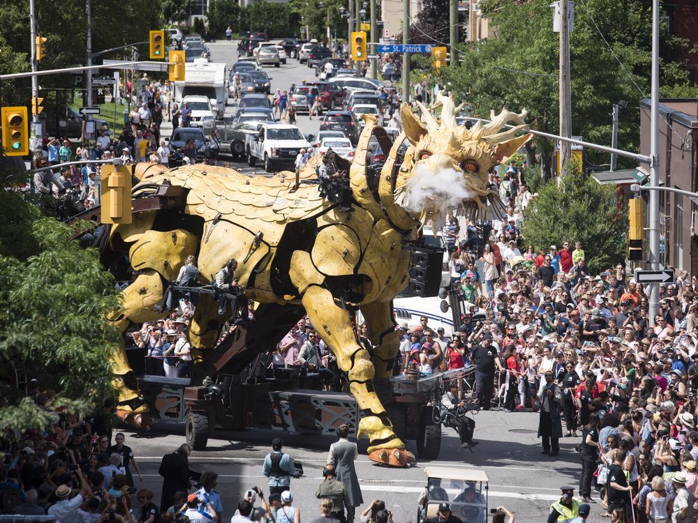 'It's magic': La Machine creatures wow crowd in Ottawa | Ottawa Citizen