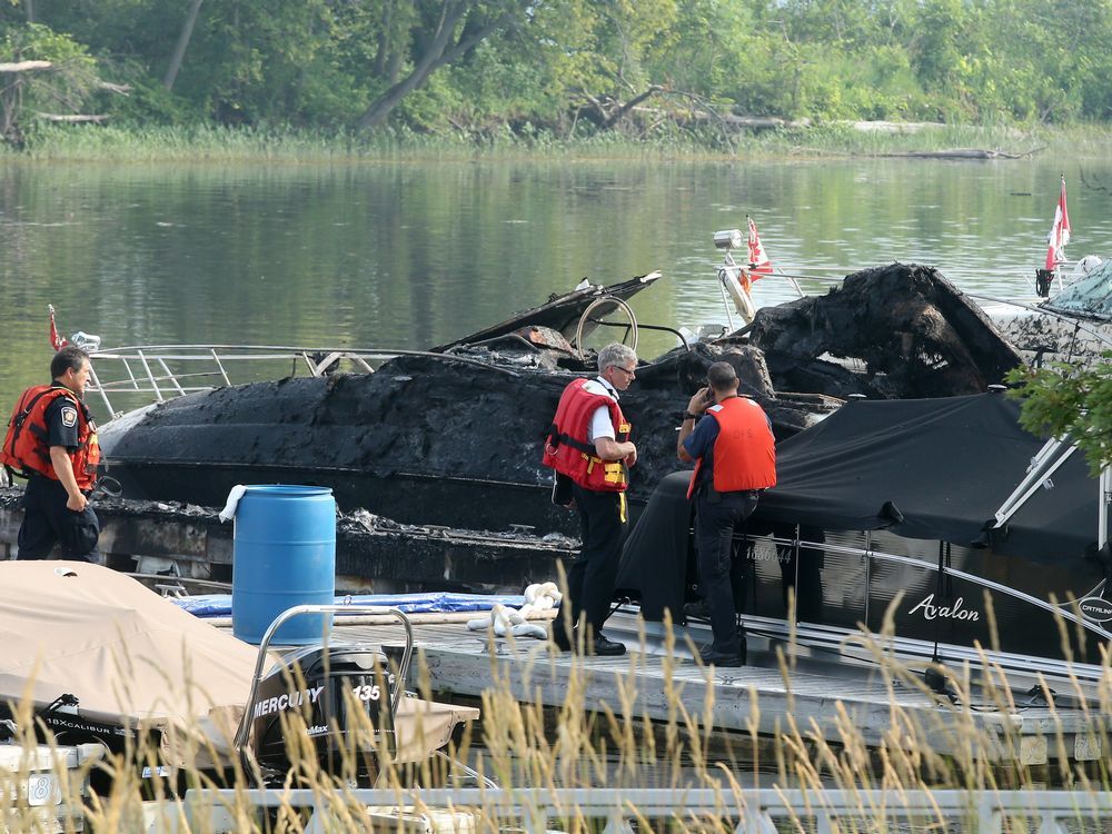 Probe underway into morning fire at Petrie Island marina | Ottawa Citizen