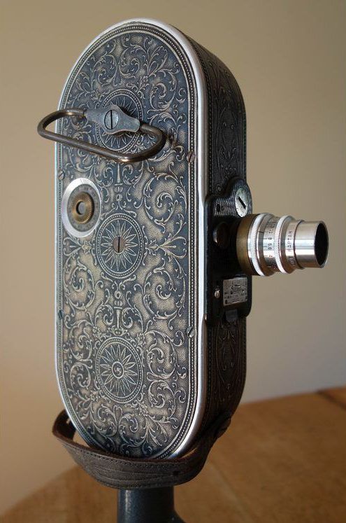 Antiques: Ornate 1928 'Cine' camera was a groundbreaker in its time ...
