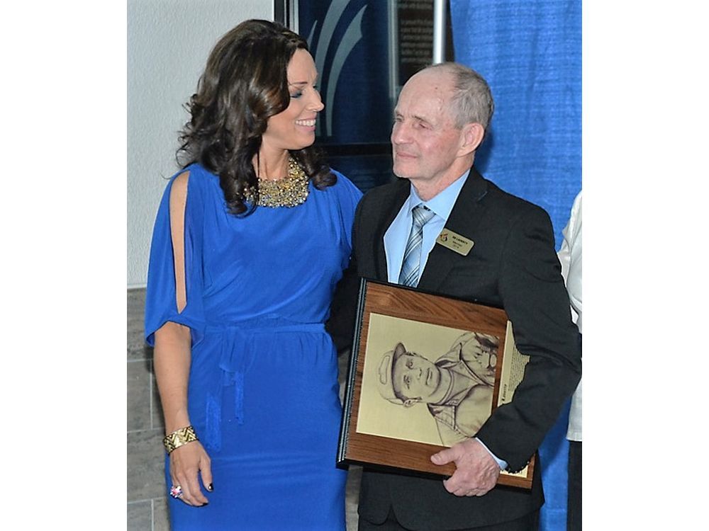 Ottawa bids fond farewell to touch football godfather Ed Laverty ...