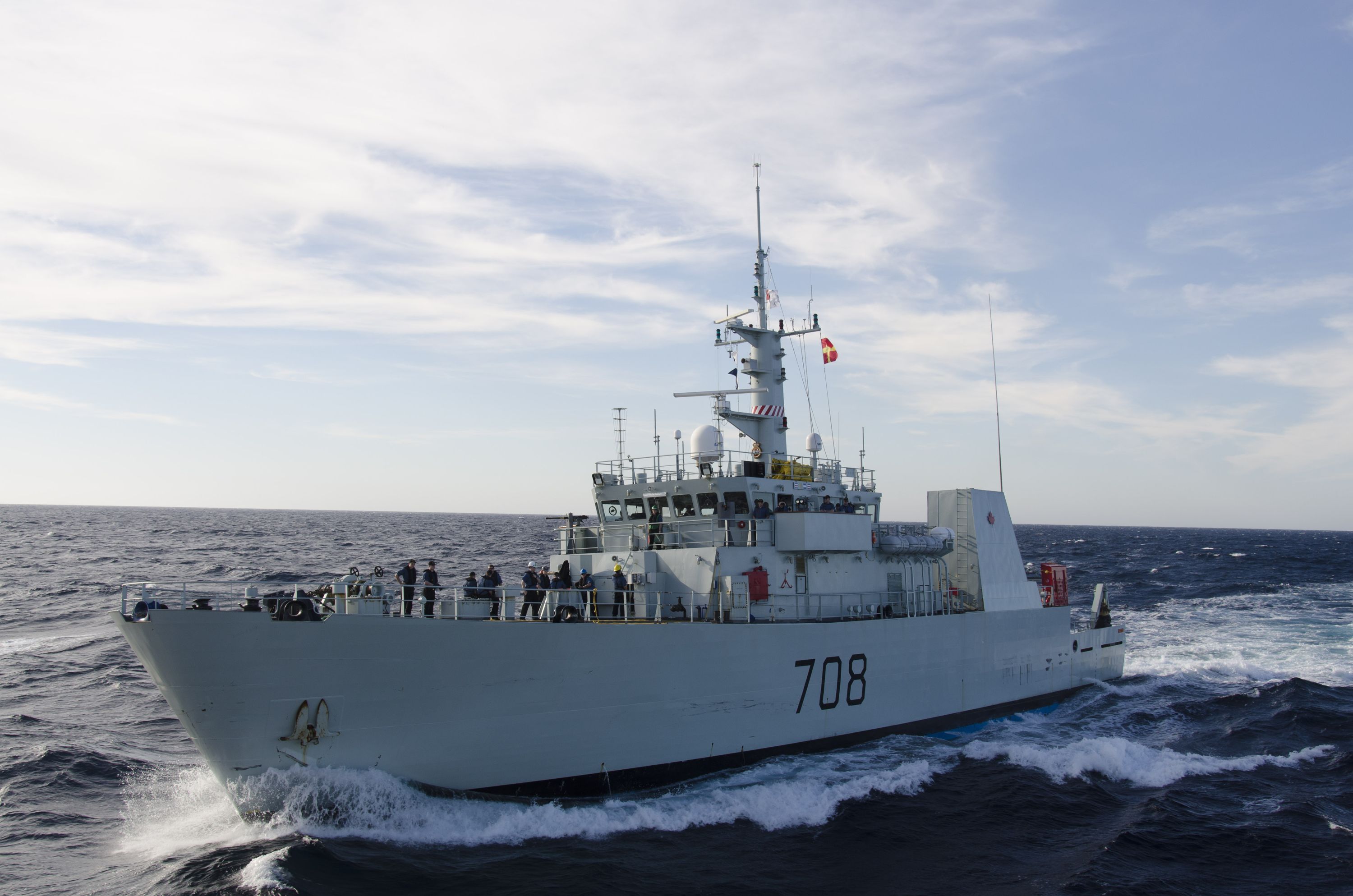 Royal Canadian Navy ships visiting Ontario and Quebec cities this ...