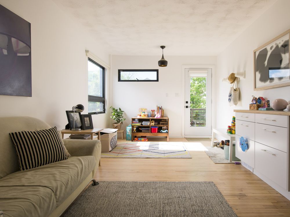 Compact quarters: An architect's family of four embraces small-scale ...