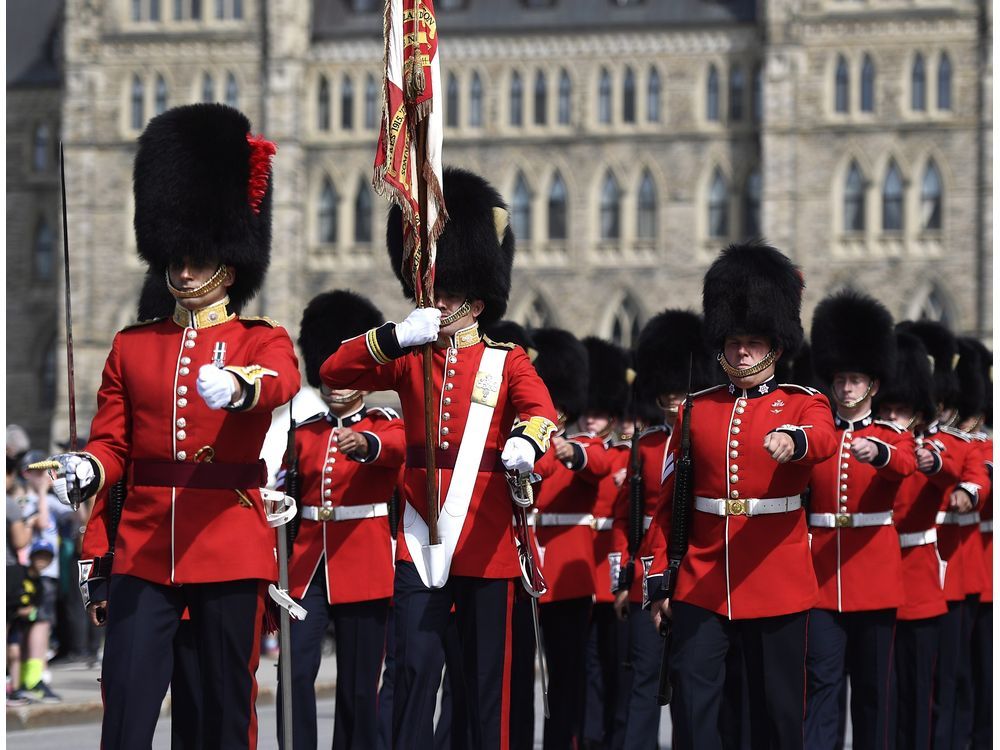 Who forms the Canadian military's ceremonial guard? | Ottawa Citizen