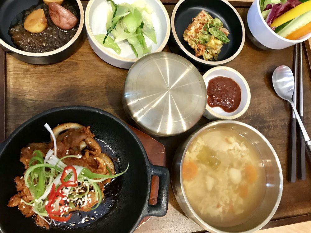 Dining Out: Table Sodam scores with Korean fried chicken and other ...