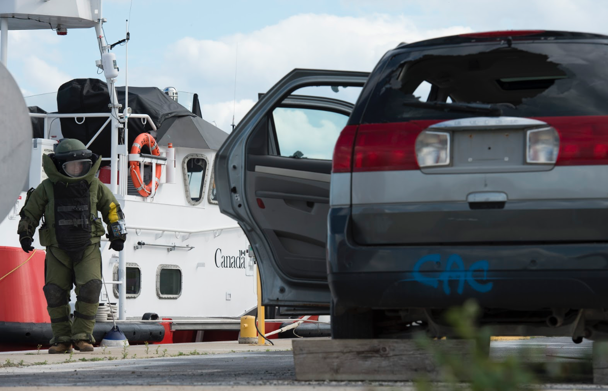 Military and police conduct counter-explosive training during Ontario ...