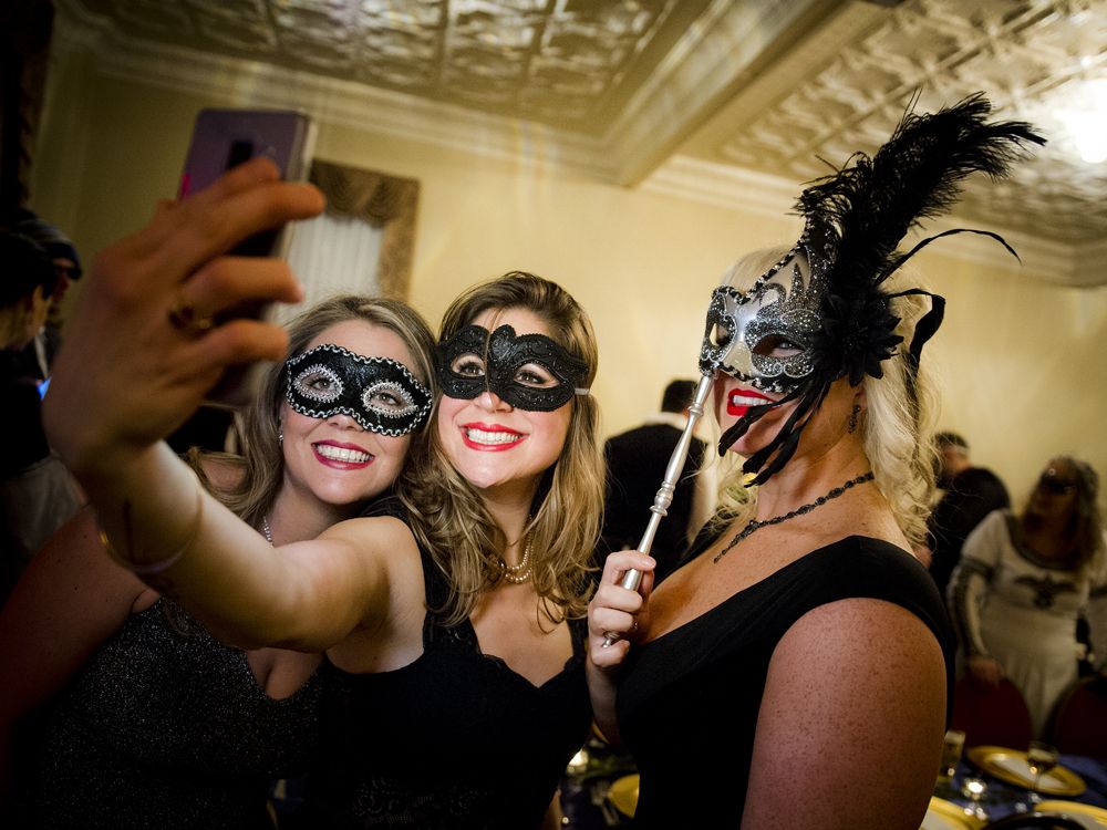 Social Scene, Sponsored by Star Motors of Ottawa: Winter Masquerade ...