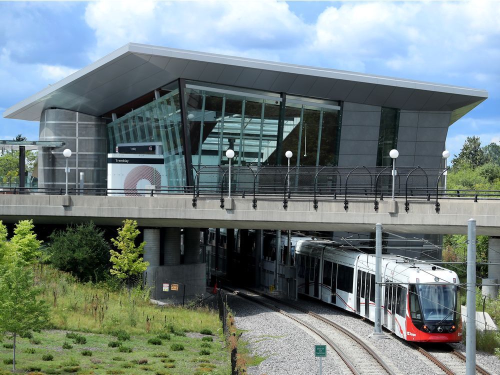 Confederation Line achieves 'revenue service availability,' 463 days ...
