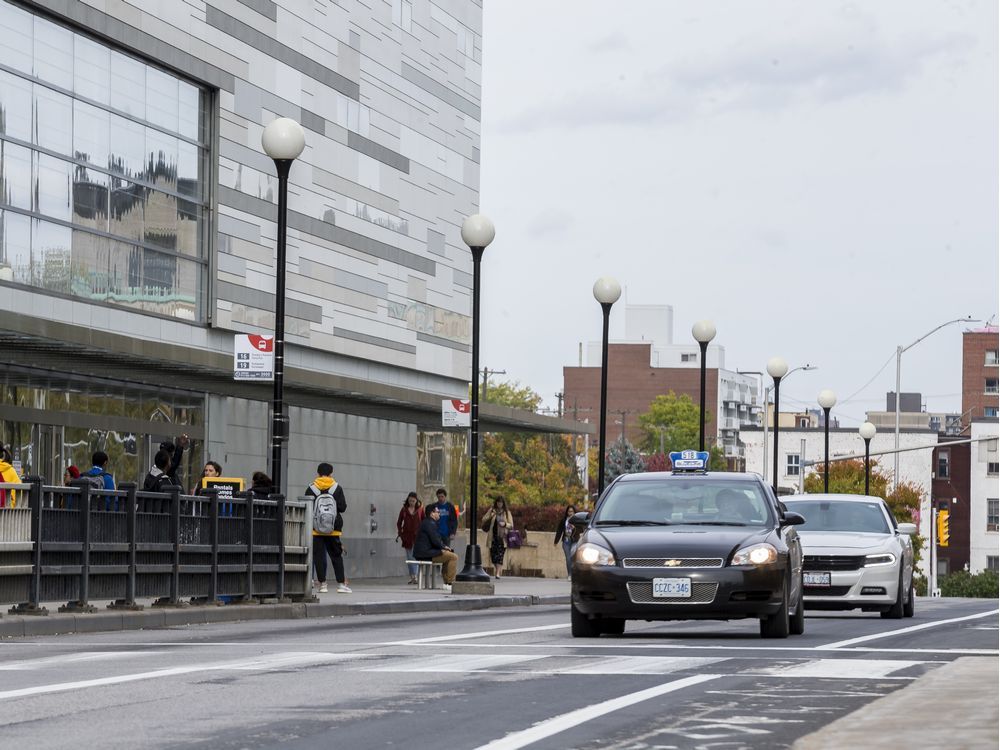 Traffic: Watch out for deer, disappearing bus lanes | Ottawa Citizen