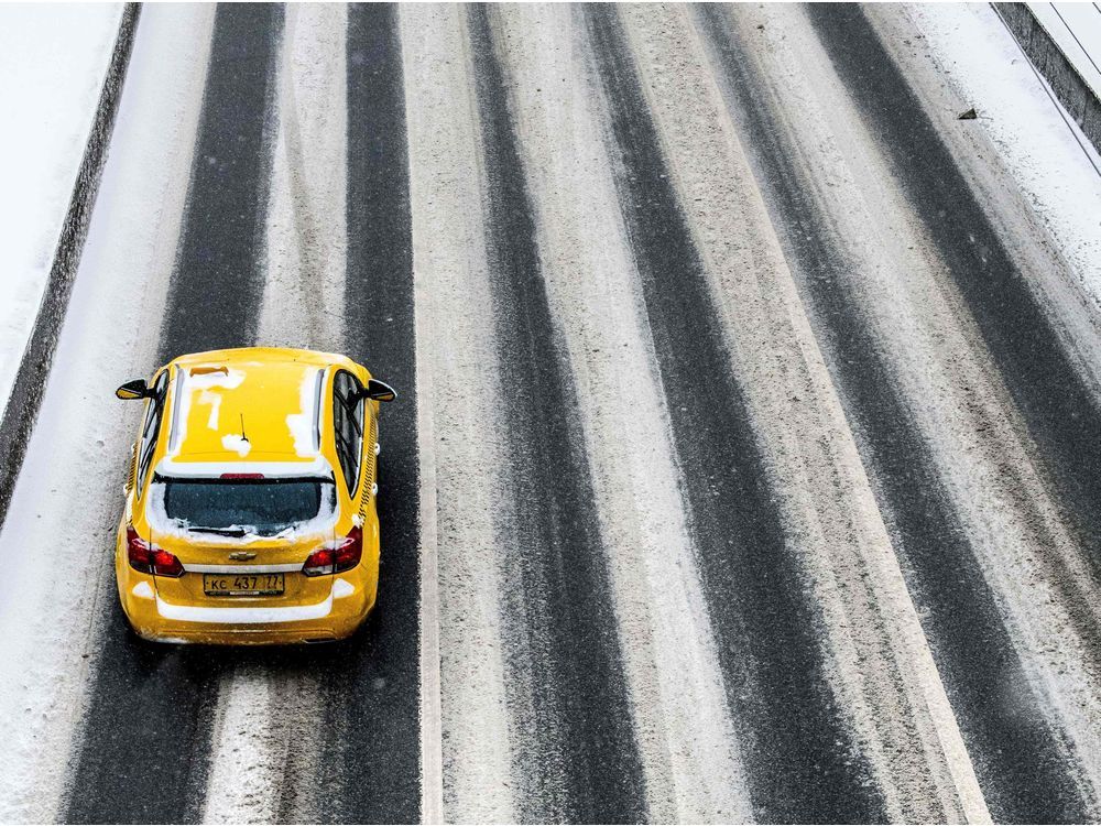 Traffic: Remembrance Day road closures, free transit | Ottawa Citizen