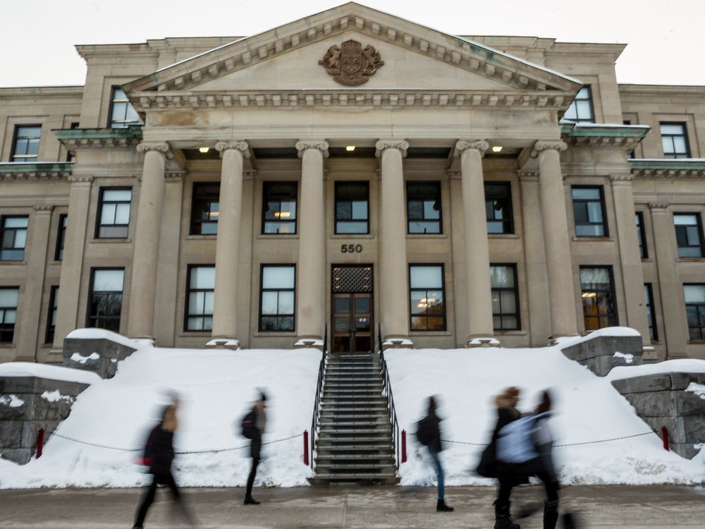 uOttawa cancels spring convocation ceremony | Ottawa Citizen