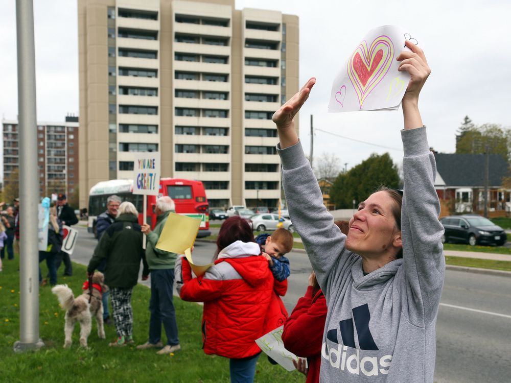 Boisterous crowd cheers on hard-hit Carlingview Manor residents and ...
