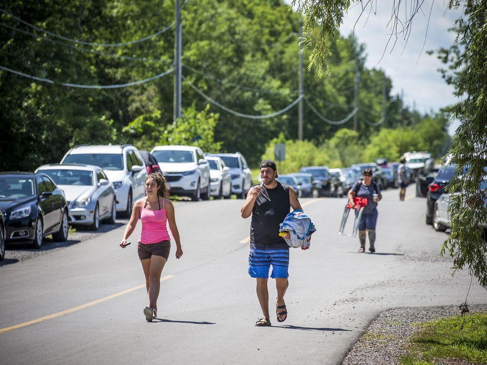 Constance Bay grapples with beach-goers | Ottawa Citizen