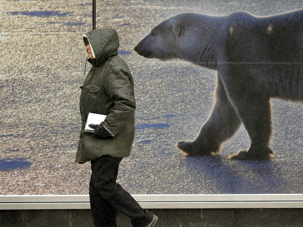 The cold snap is here with temperatures dipping to -19 C Tuesday night ...