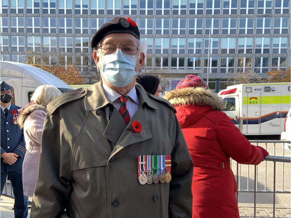 Remembrance Day sees an emotional crowd return to national ceremony in ...