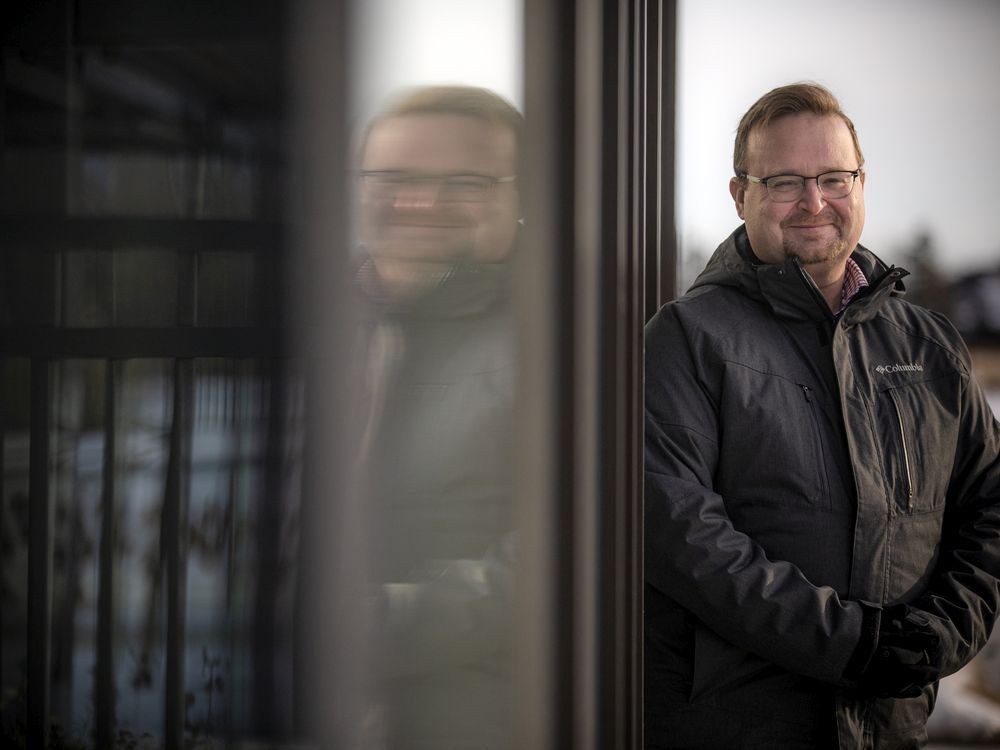 Heart attack survivor Blais urges province to enact defibrillator law ...