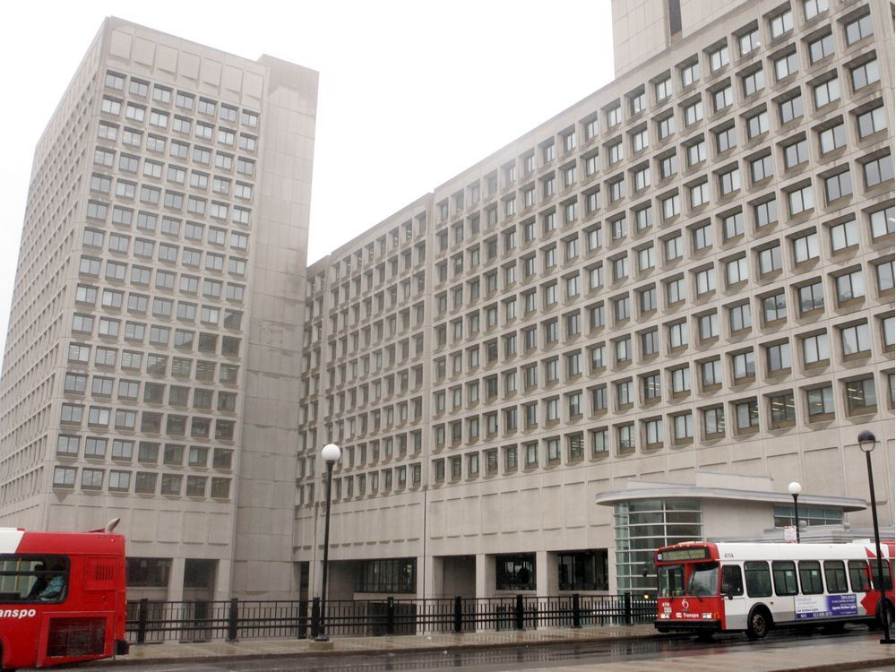 Defence downtown HQ is half empty, with renovations needed before more ...