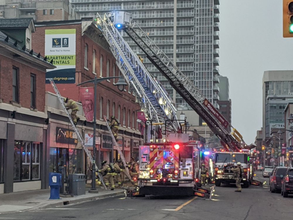 Ottawa firefighters battle blaze on Bank Street | Ottawa Citizen