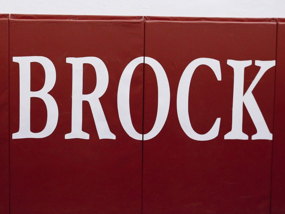 Brock University defies trend, vows to continue mandatory masks and ...