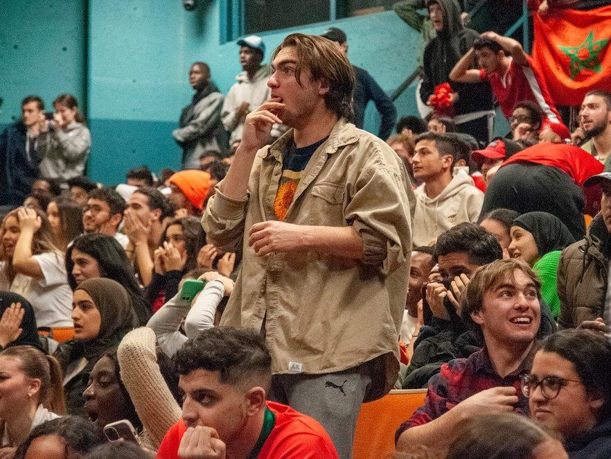 Moroccan, French fans rally at uOttawa campus to take in World Cup ...