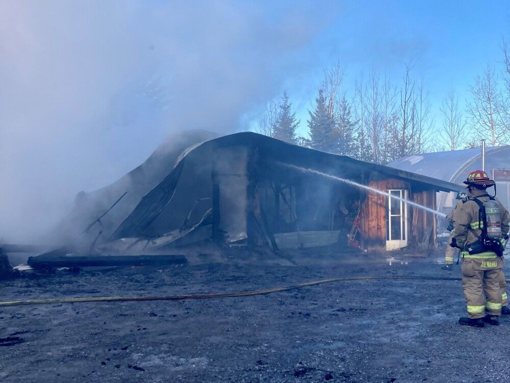 Firefighters keep flames from workshop from damaging Carp-area home ...