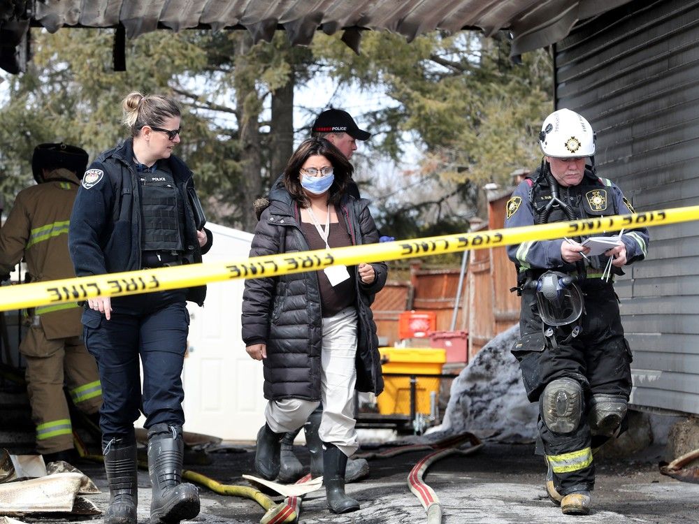 Bystander pulls occupant to safety from deadly Kanata house fire ...