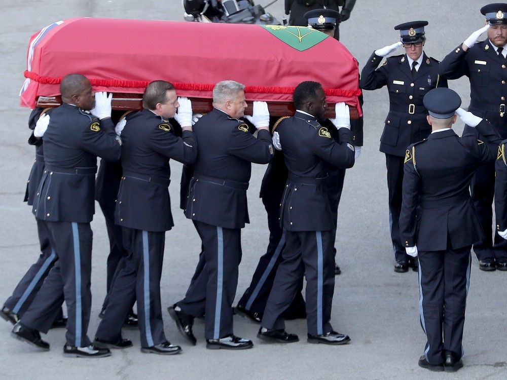 Photos: Thousands pay tribute to Sgt. Eric Mueller | Ottawa Citizen