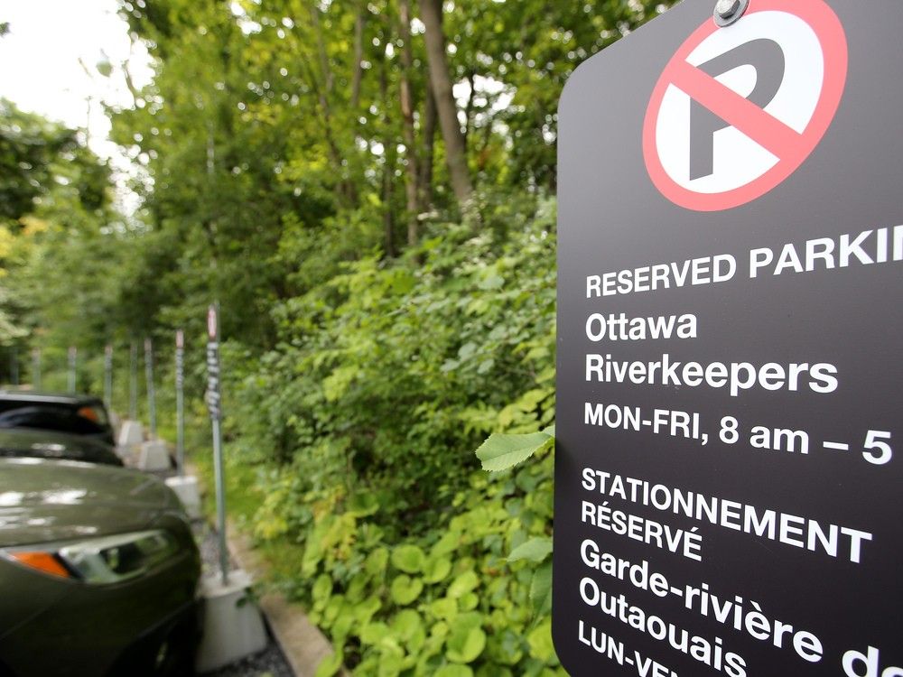 Popular NCC River House exposes parking woes | Ottawa Citizen