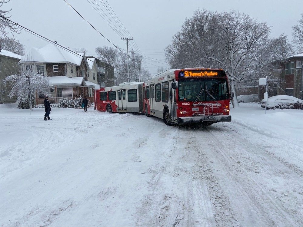 OC Transpo enacts severe weather plan for Thursday's snow storm | Ottawa Citizen