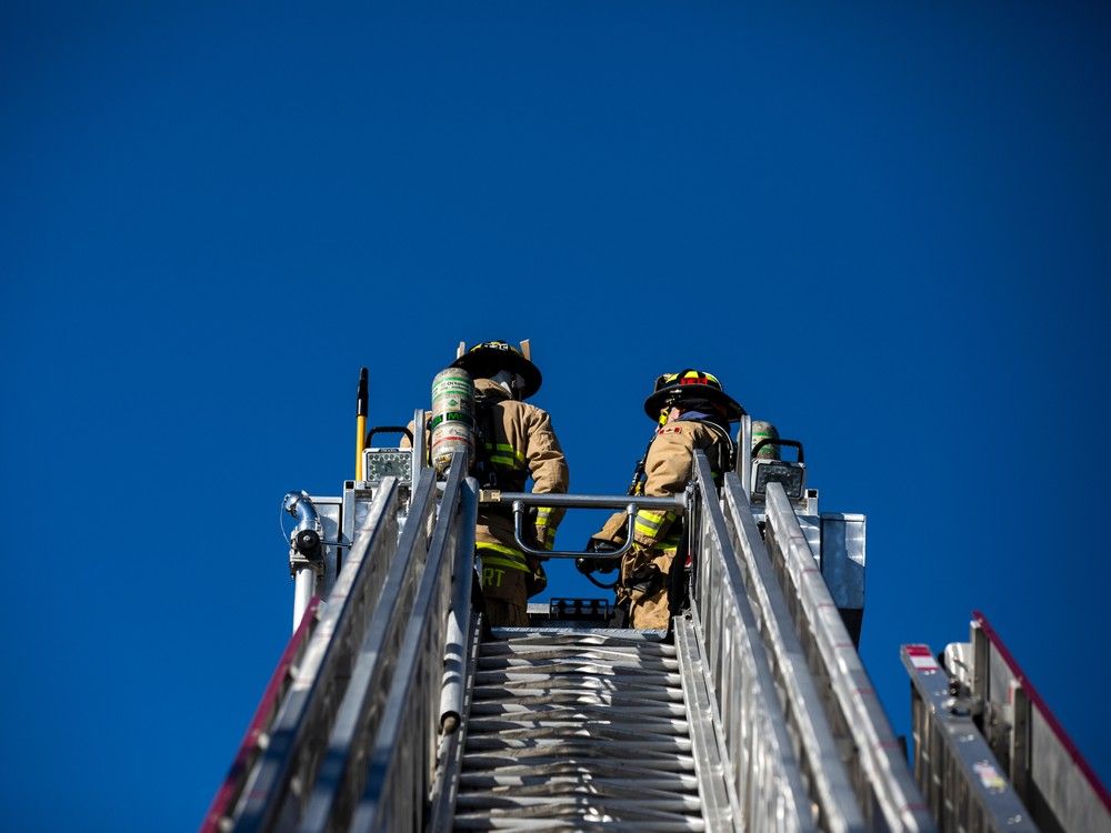 Fire on Bank Street in the Glebe | Ottawa Citizen