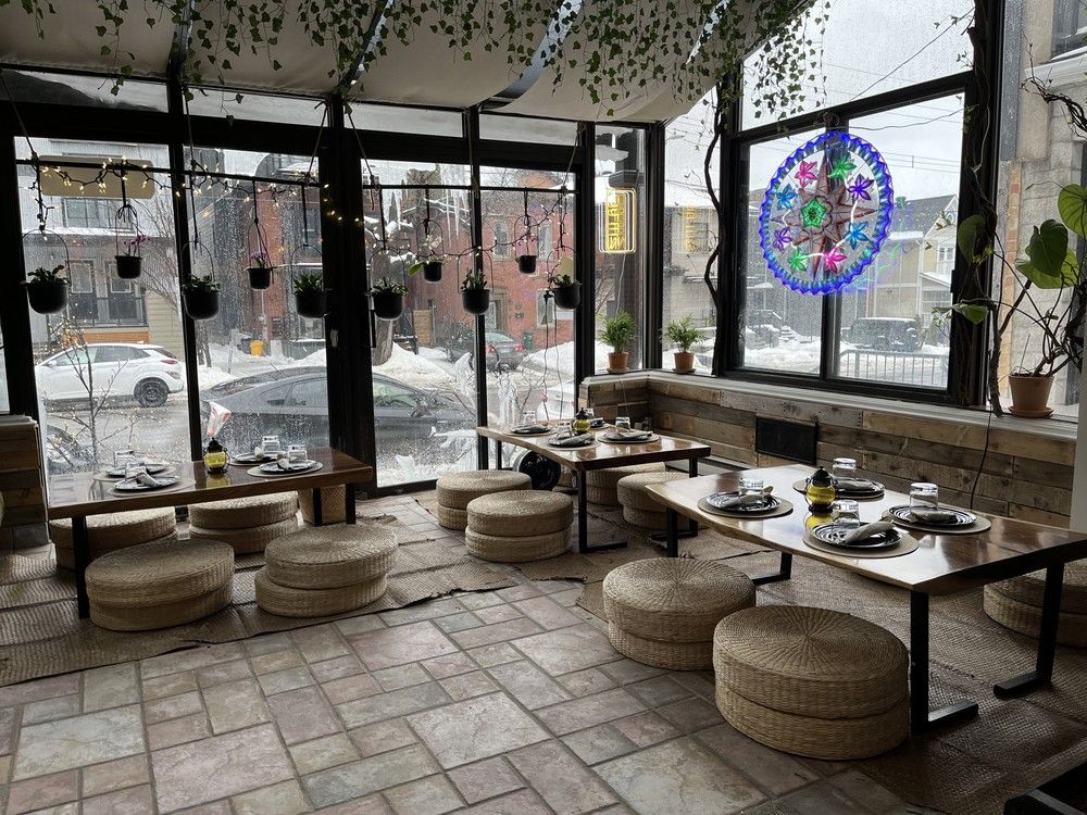 Sanduk serves 'exotic' Filipino specialties, likeable crowd-pleasers ...