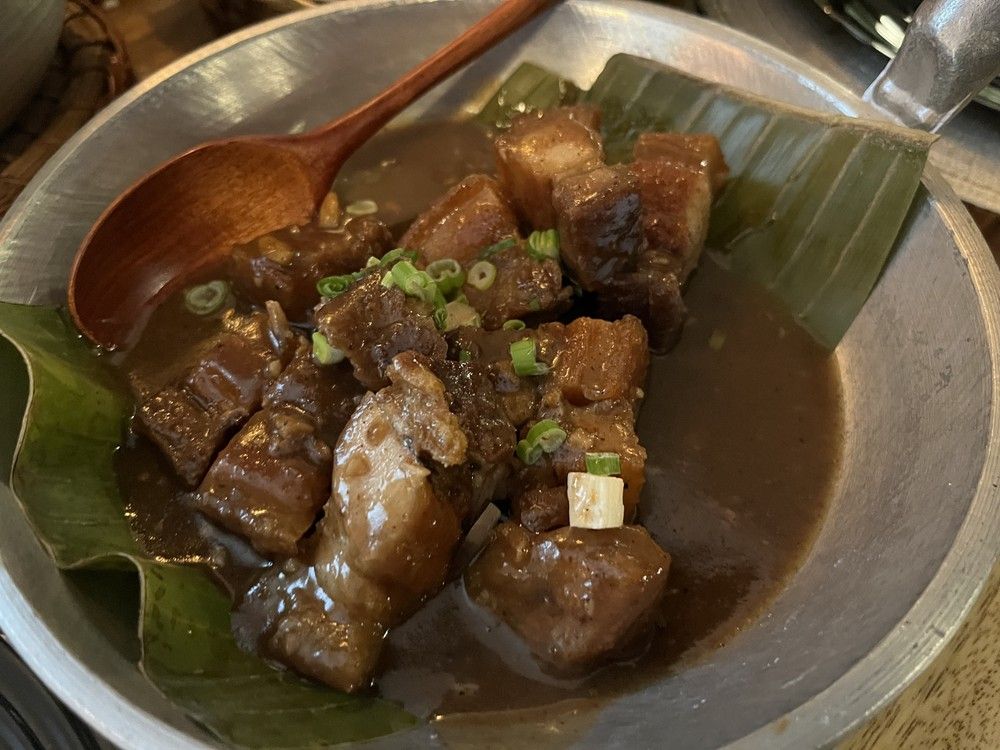 Sanduk serves 'exotic' Filipino specialties, likeable crowd-pleasers ...