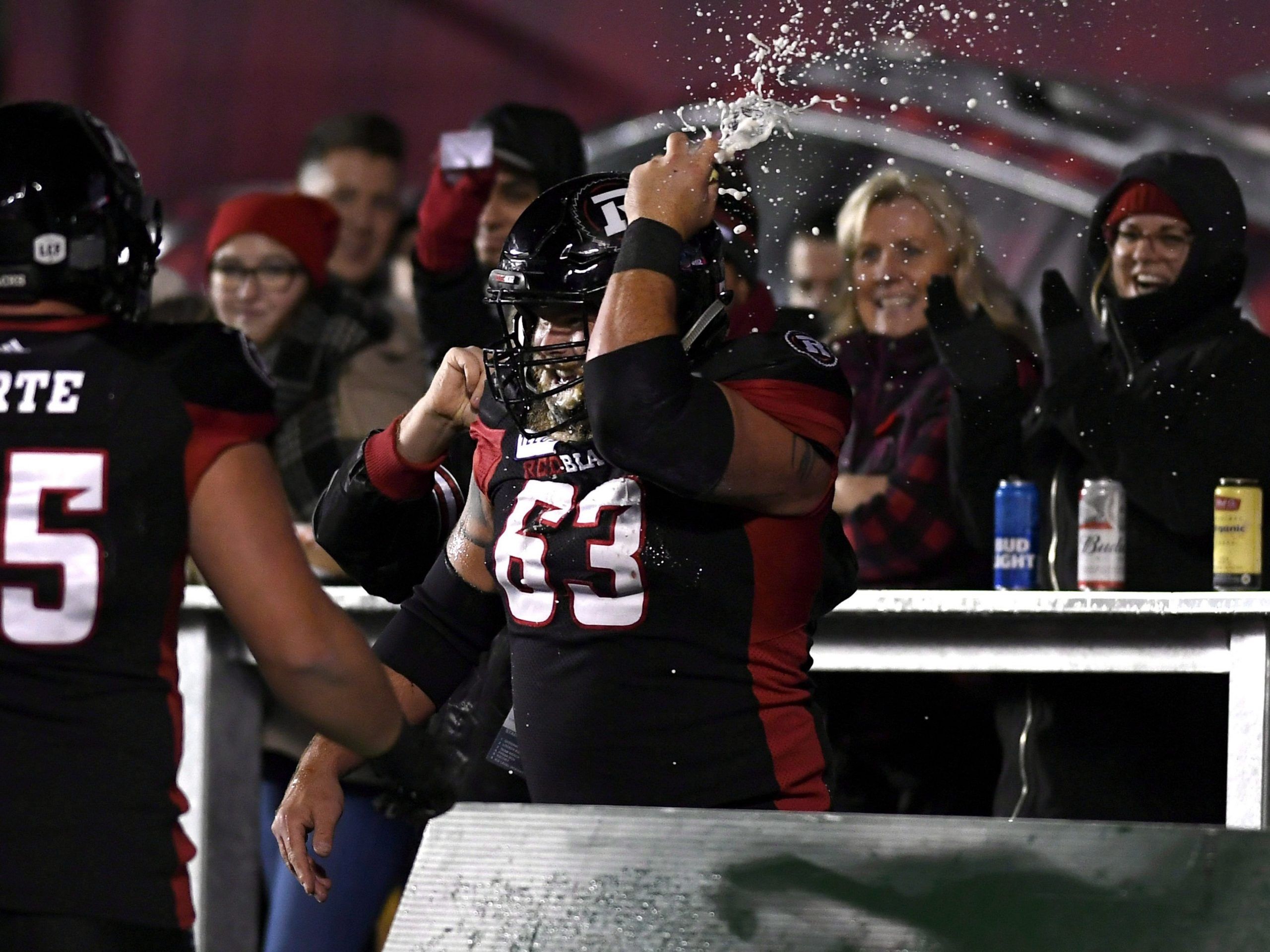 Former Ottawa Redblacks beer-chugging Jon Gott part of All-Decade Team ...