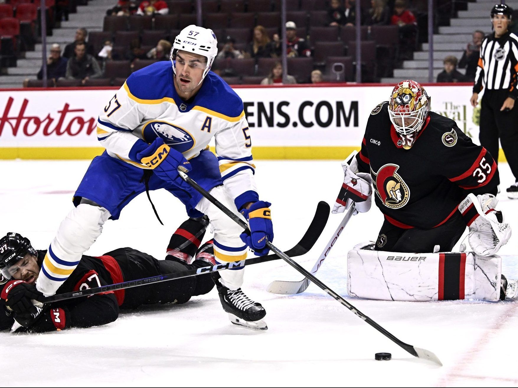 Linus Ullmark looks strong in Ottawa Senators' debut against Sabres ...
