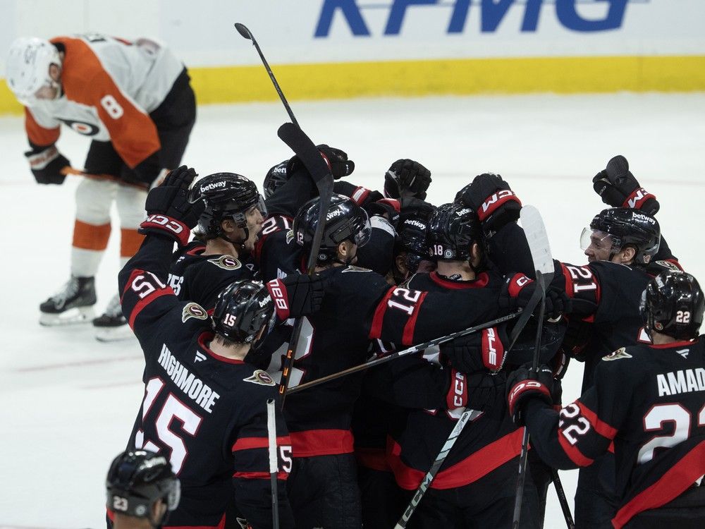 Tim Stutzle two-goal hero in Ottawa Senators' win over Flyers | Ottawa ...