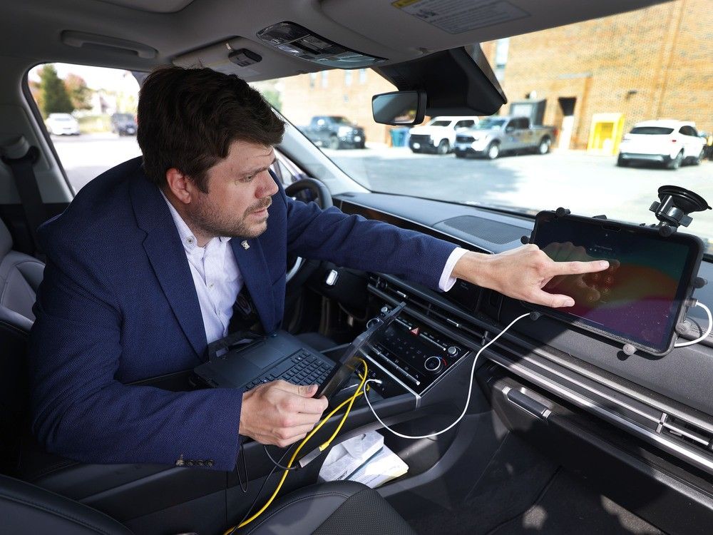 Mobile mapping car captures inventory of Ottawa streets | Ottawa Citizen