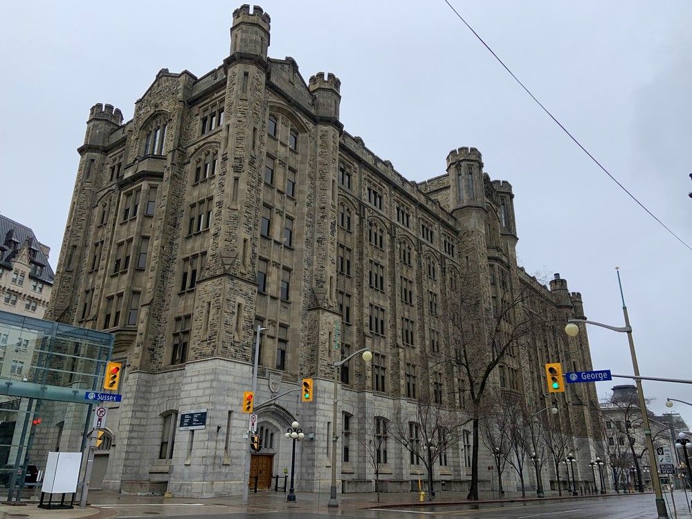 CRA not direct on additional call centre hires | Ottawa Citizen