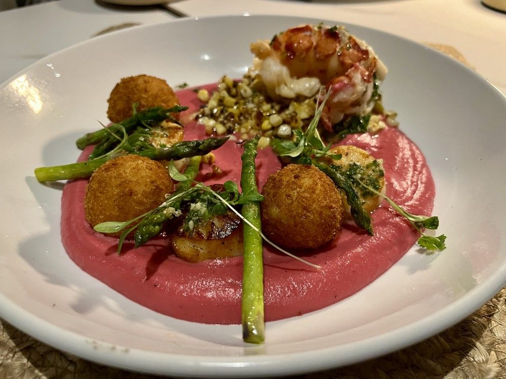 New Manotick restaurant Heist delivers style with stumbles | Ottawa Citizen