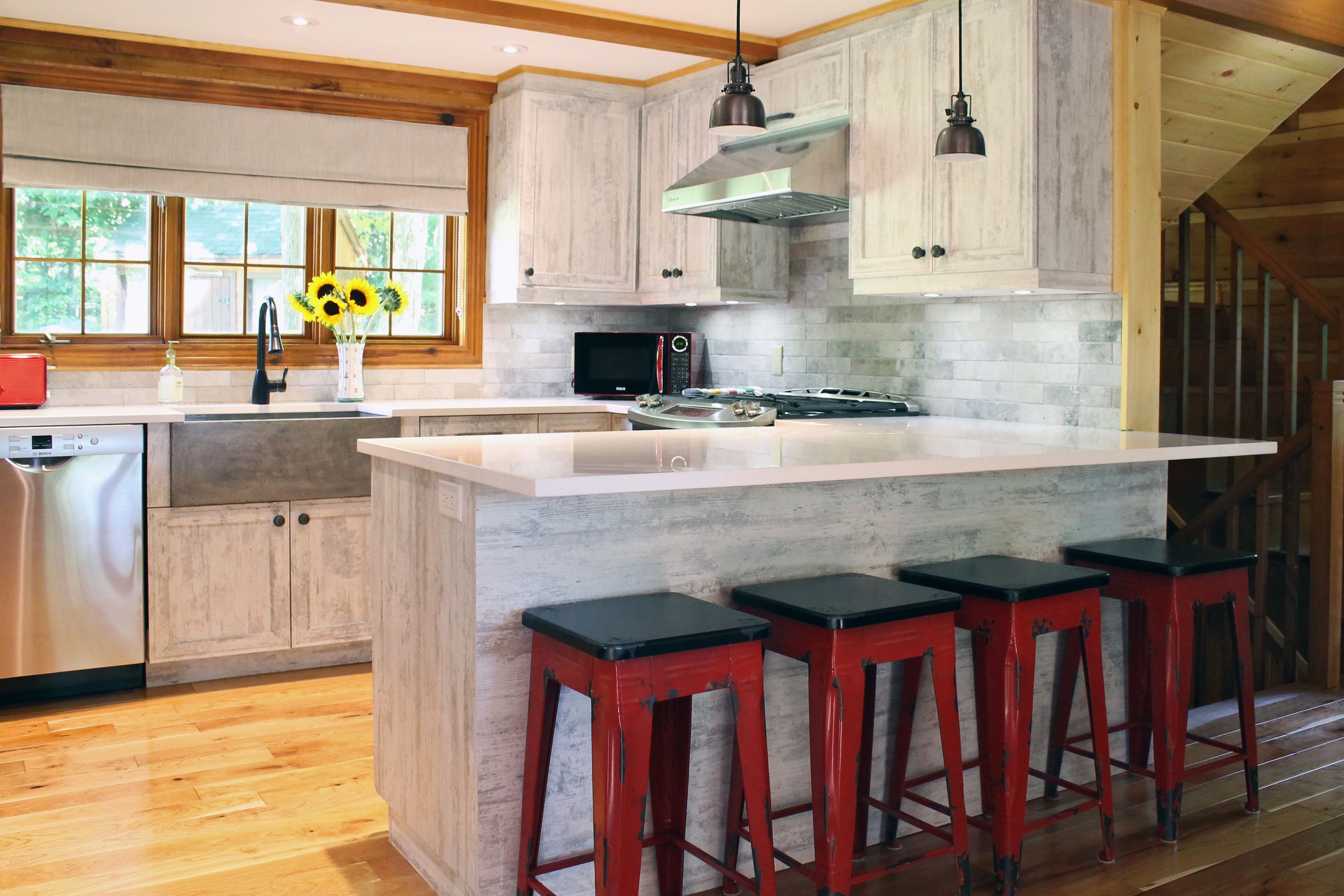 Man-made versus natural materials | Ottawa Sun