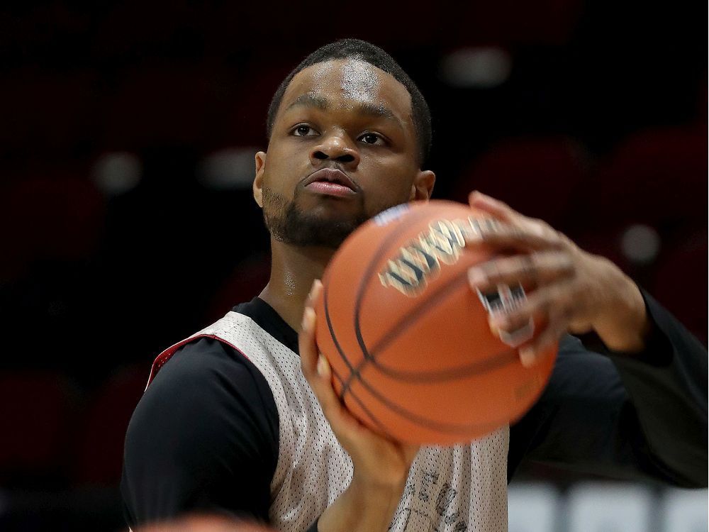 Calgary's Brett Layton, UPEI's Jenna Mae Ellsworth named players of the ...