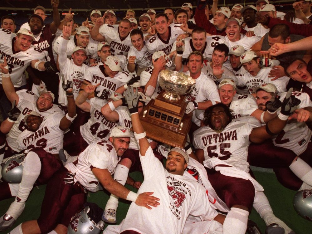 BLAST FROM THE PAST: Football Gee-Gees to fête 2000 Vanier Cup win ...