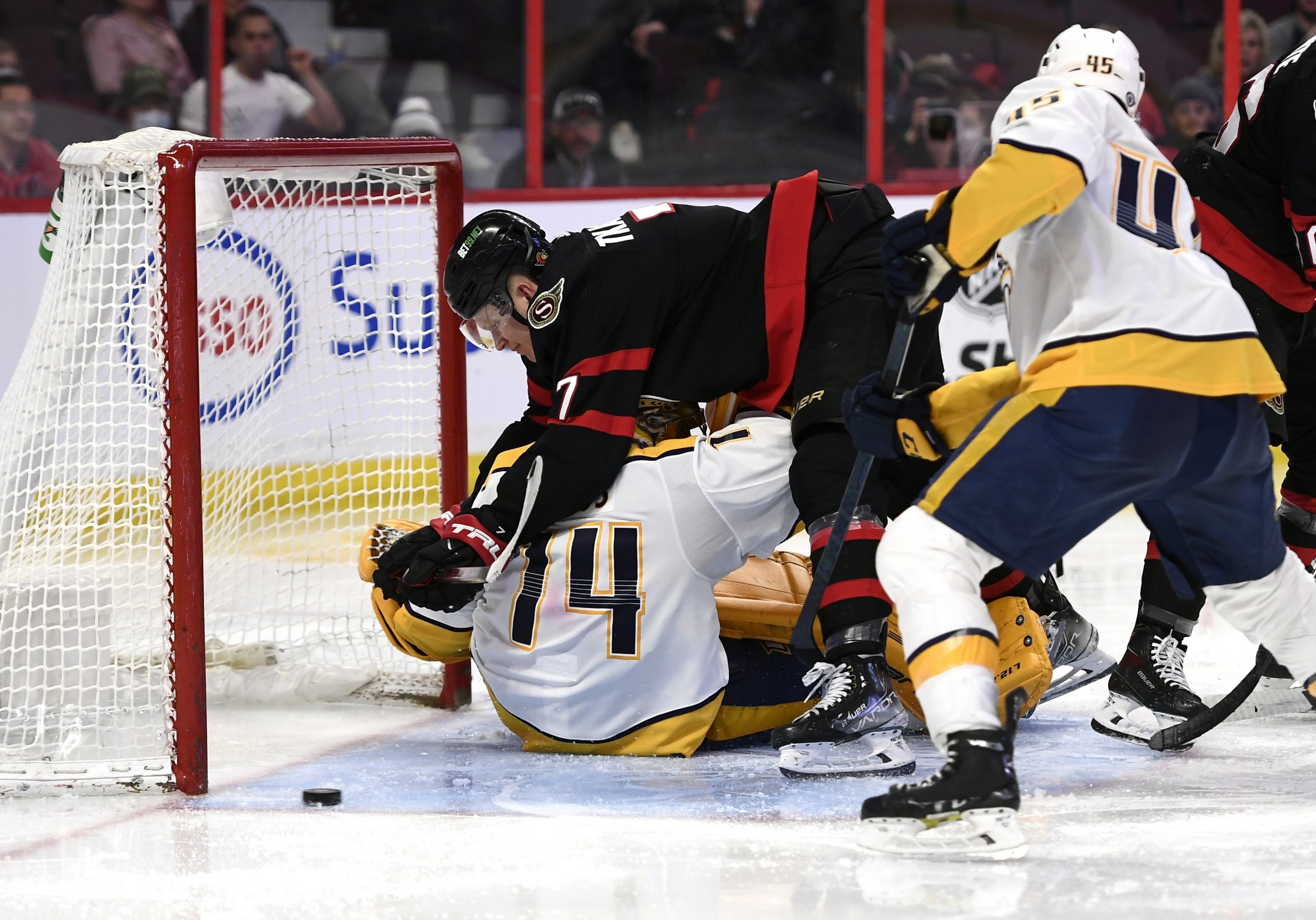 Senators fall prey to the Predators in tight one to see streak snapped ...