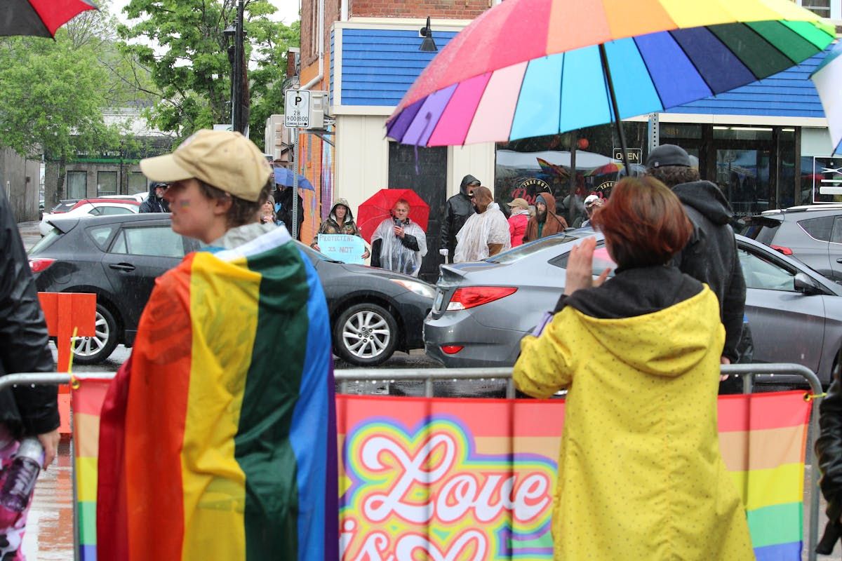 'A CELEBRATION OF LOVE': All-age drag show protest ends peacefully in ...