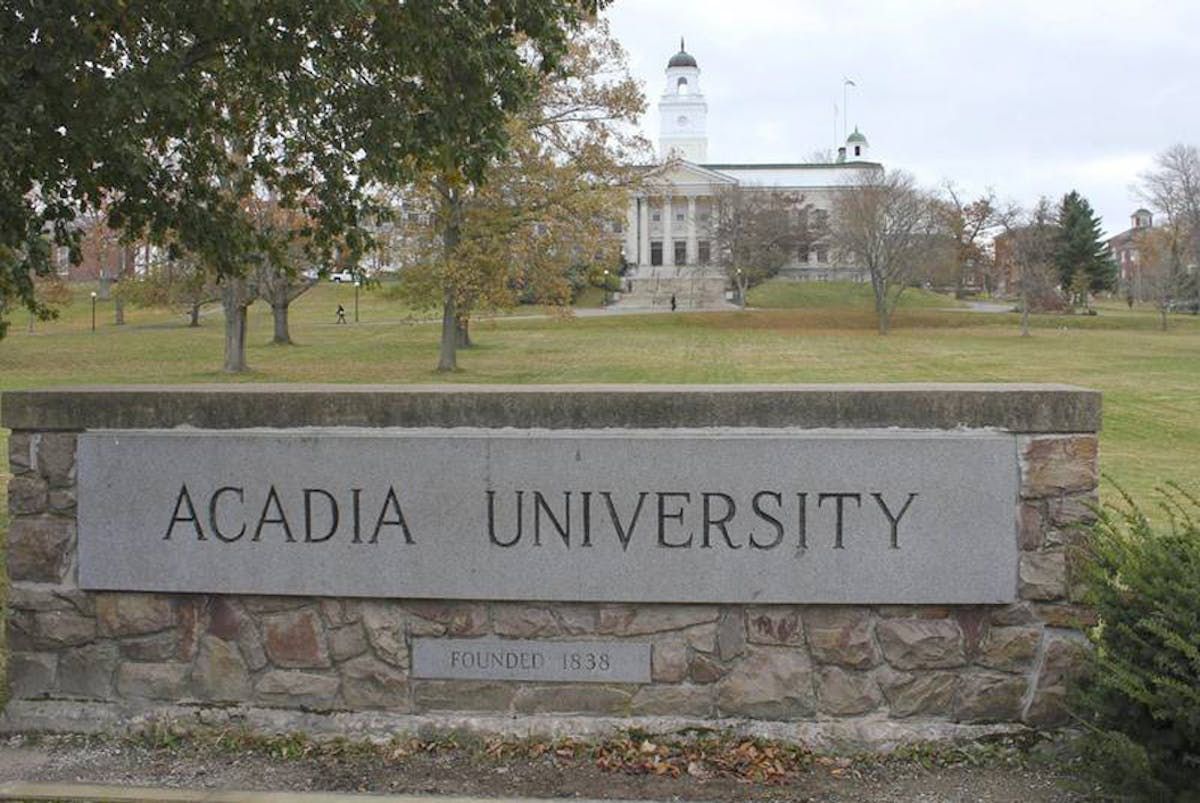 Acadia University students persevering amid pandemic | PNI Atlantic News