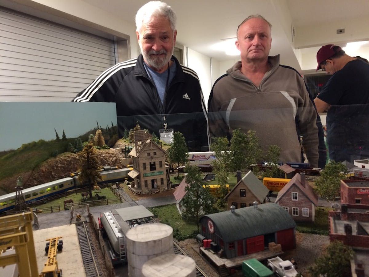 PHOTOS: Model railroading for the young at heart: Hundreds of people ...