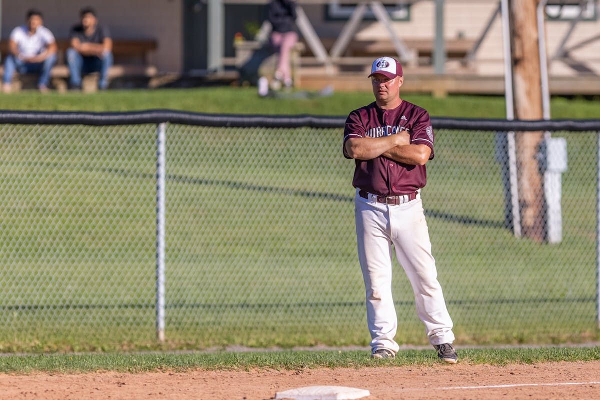 Andrew MacNevin steps down as head coach of Holland Hurricanes ...