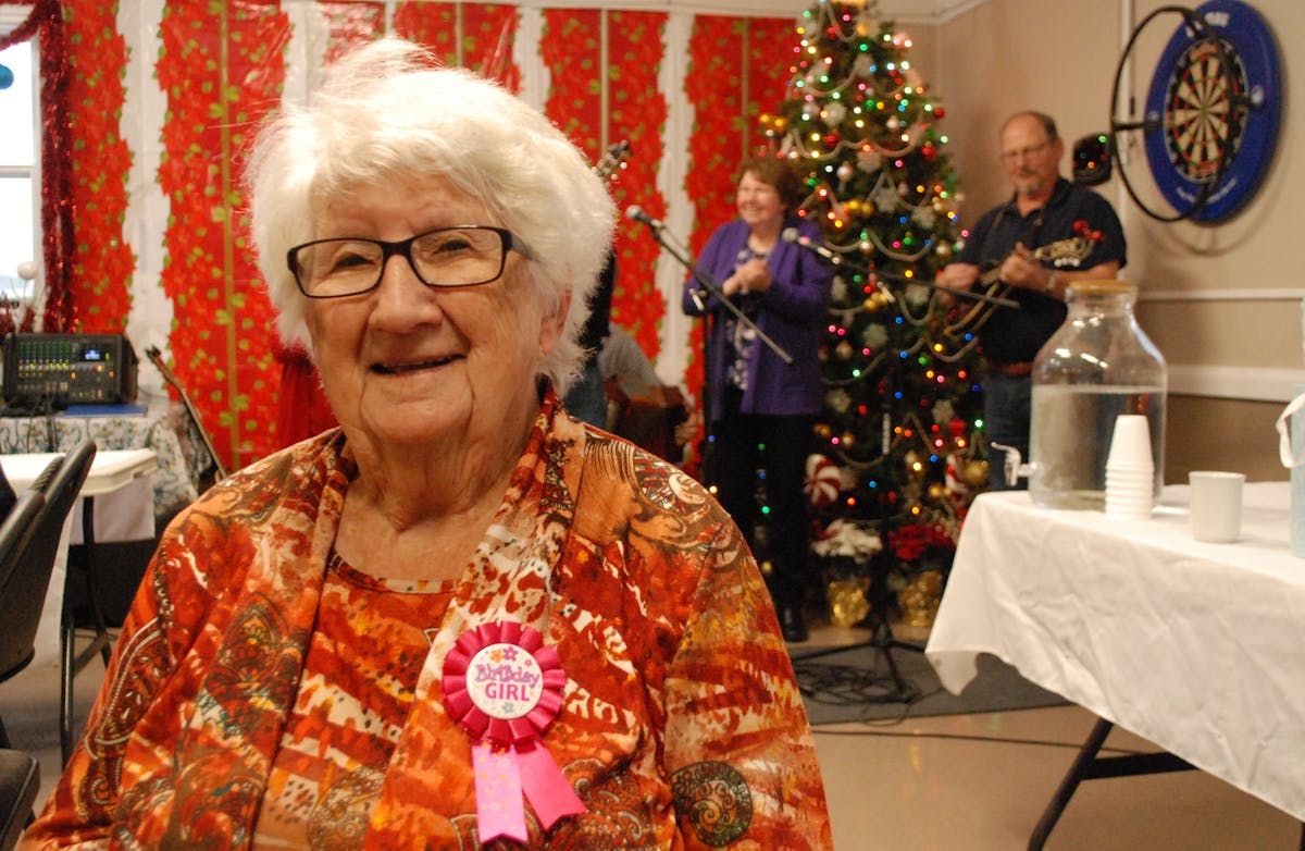 Mary Lockyer of Garden Cove celebrates 97th birthday with a dance | PNI ...