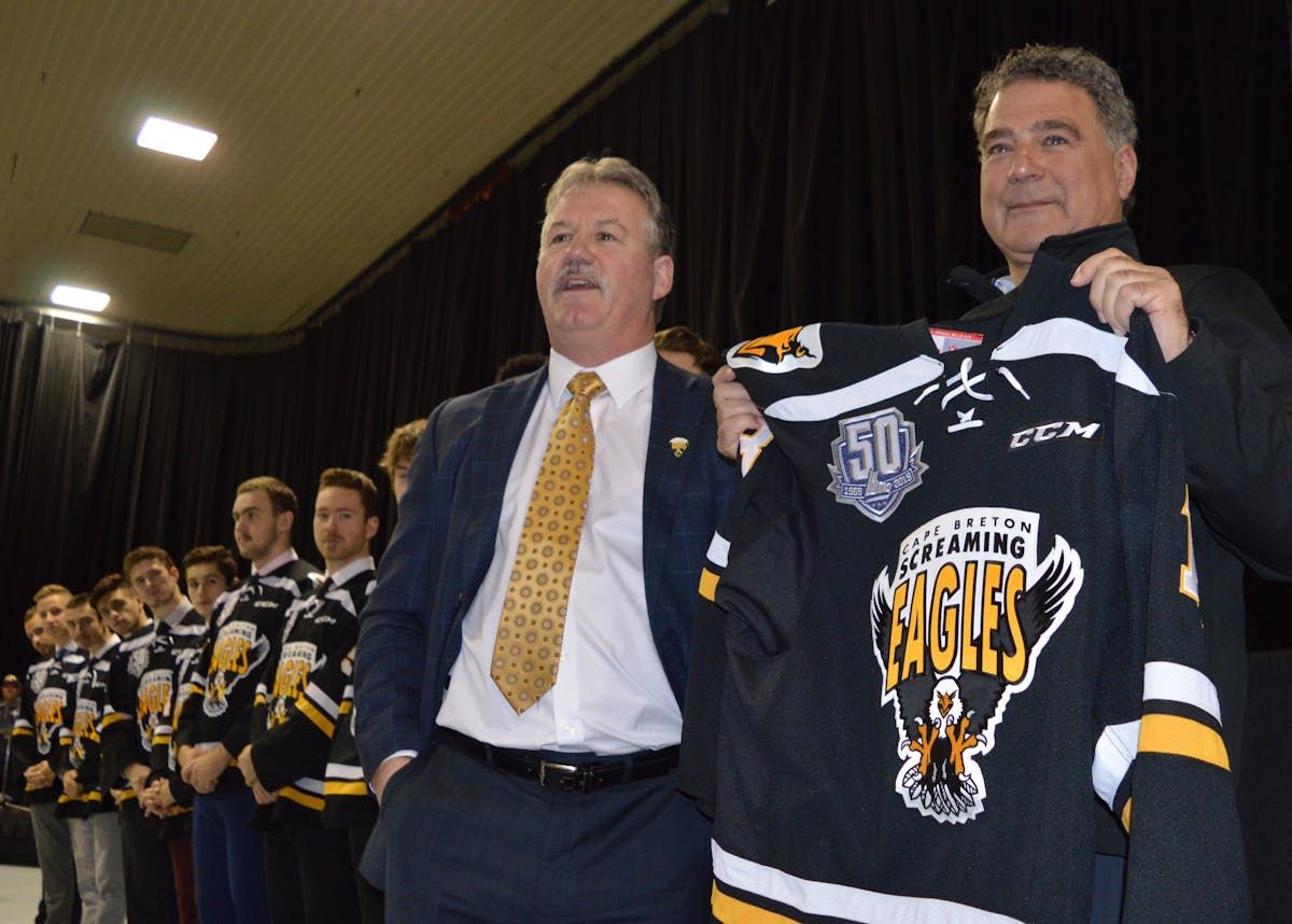 Irwin Simon introduced as majority owner of the Cape Breton Screaming ...
